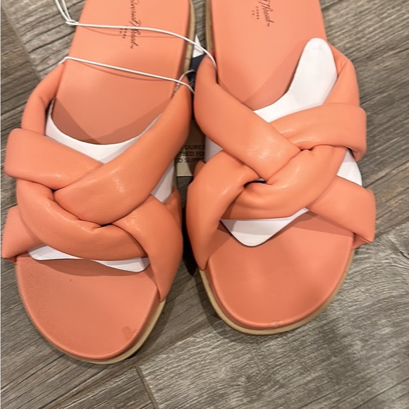 Universal Thread | Shoes | Universal Tread 85 75 | Poshmark